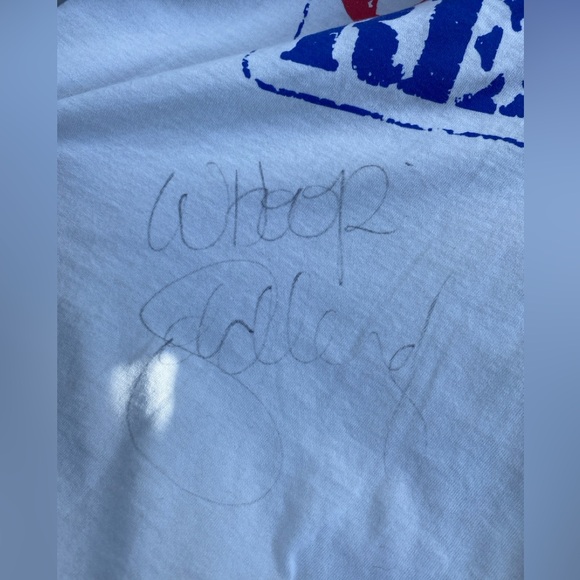 Fruit of the Loom | Shirts | Vintage Comic Relief Tshirt Signed By ...